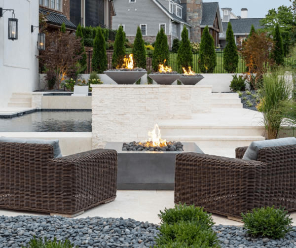 Five Simple Ways to Update Your Backyard with Outdoor Elements