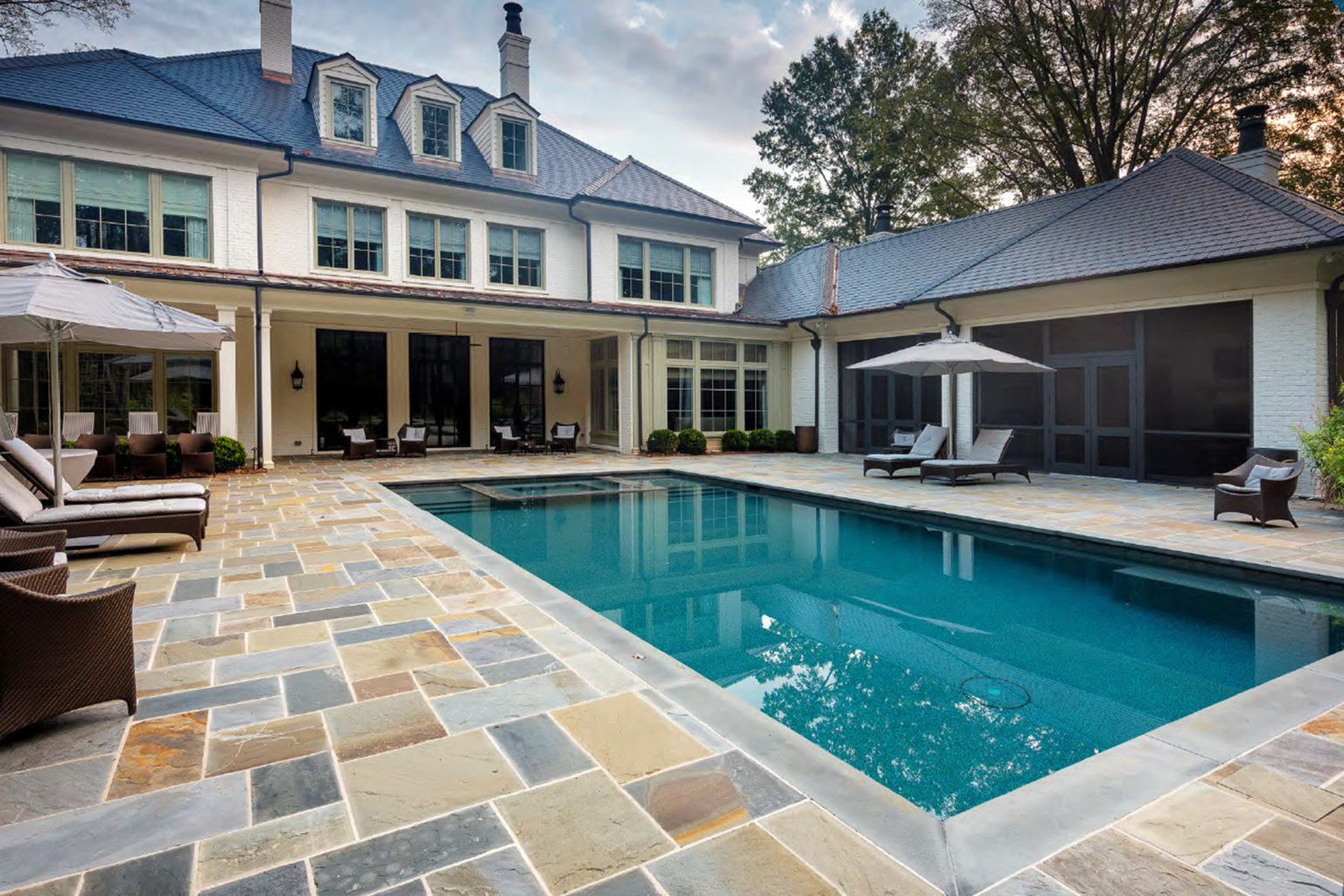 PebbleTec: Tropical Breeze - Medium Blue Water Color